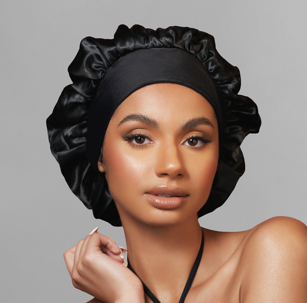 Premium Satin Hair Bonnet W/Wide Edge - XL, Black | KISS Colors & Care